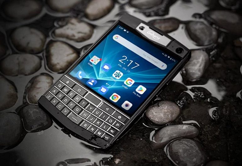 Smartphone Titan Rugged Hadir dengan Keyboard QWERTY Fisik – Urbandigital